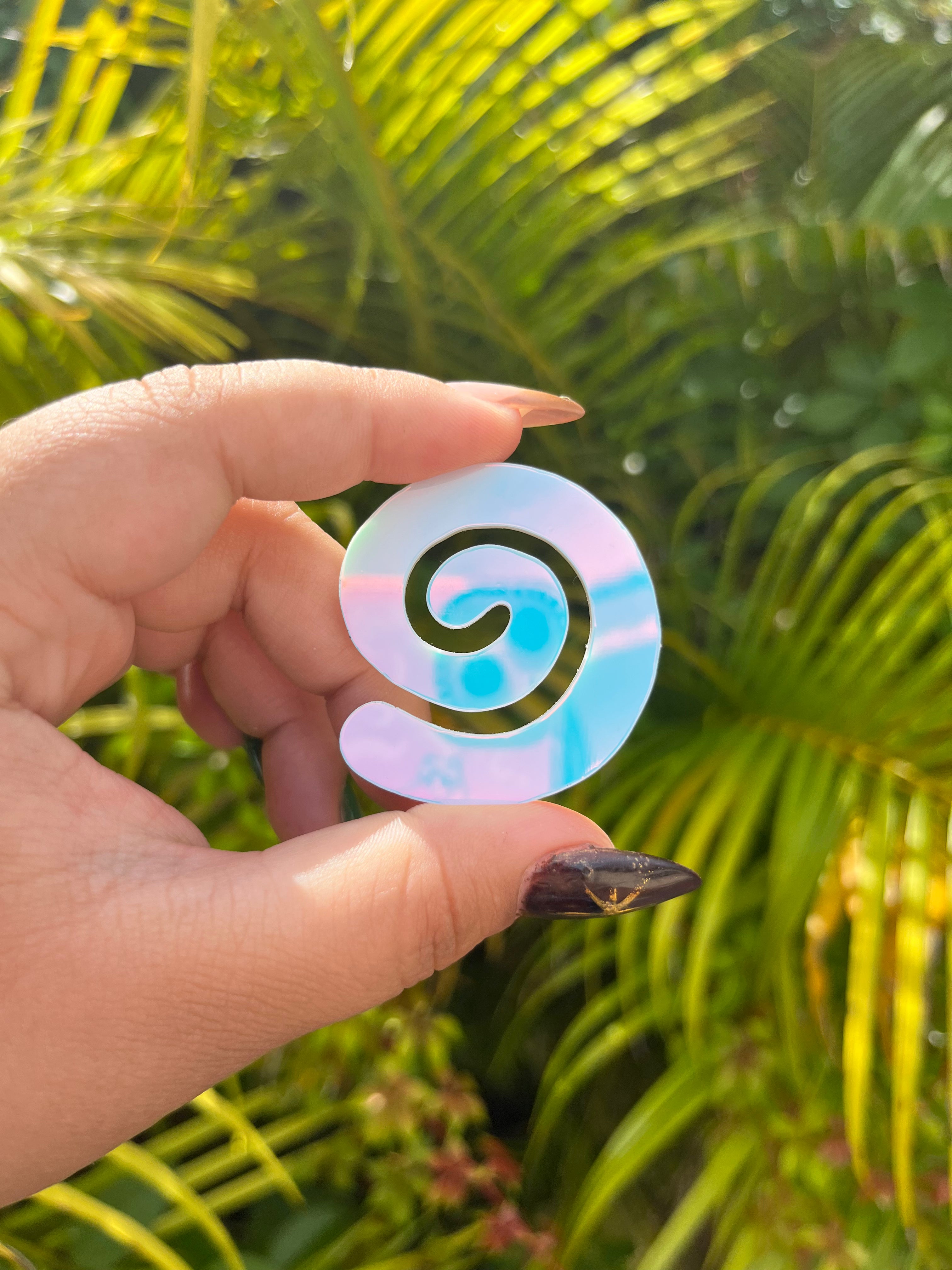 Iridescent Swirl – Studio Nena